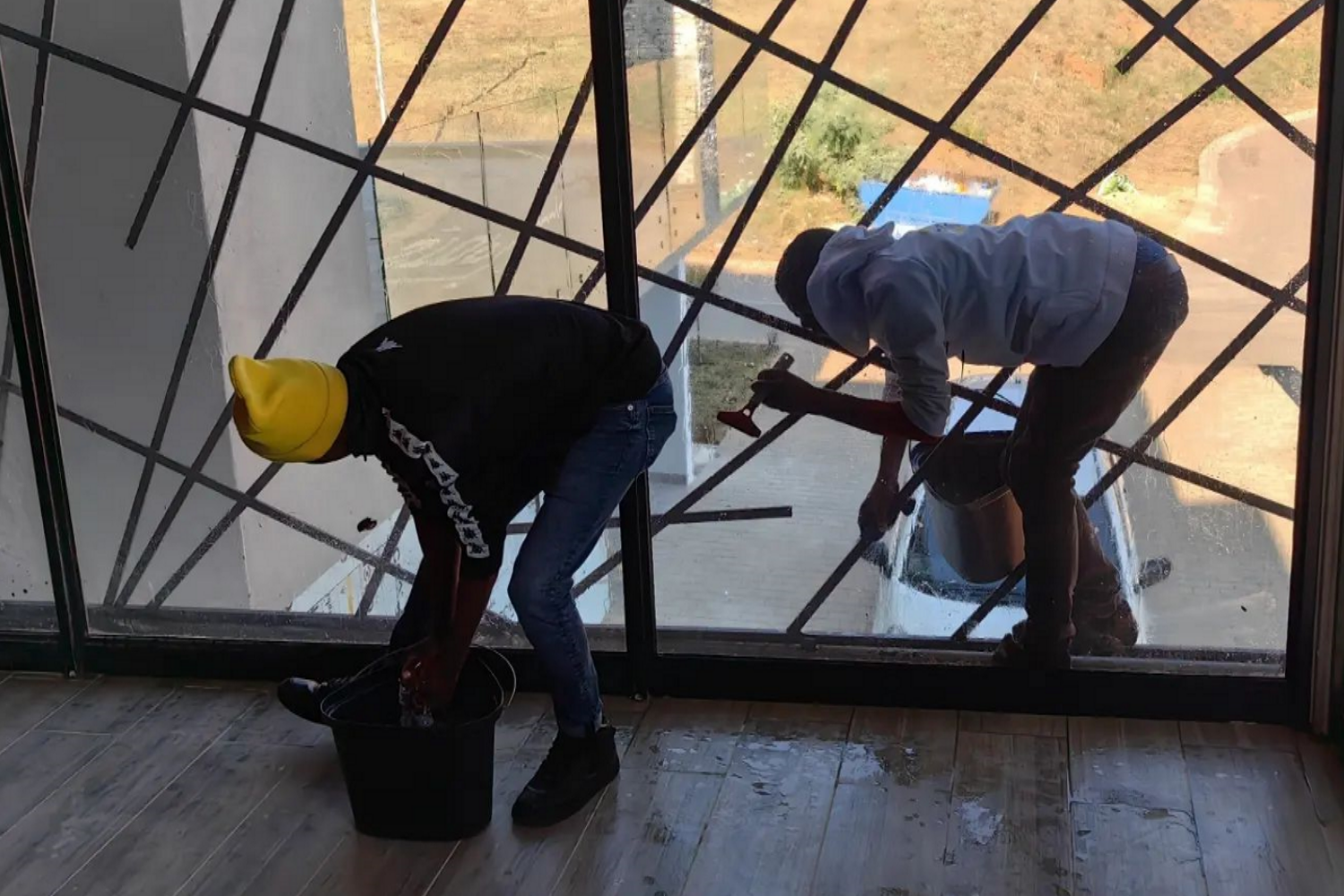 The Complete Guide to Commercial Window Cleaning - Reaipela Cleaners